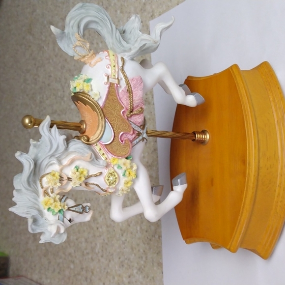 Westland Gifts | Accents | Musical Carousel Horse | Poshmark